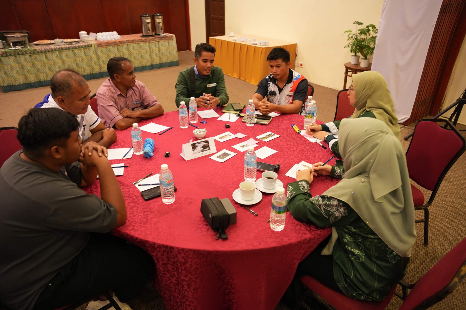 Co-creating a TEK-based climate curriculum with indigenous Jakun ...